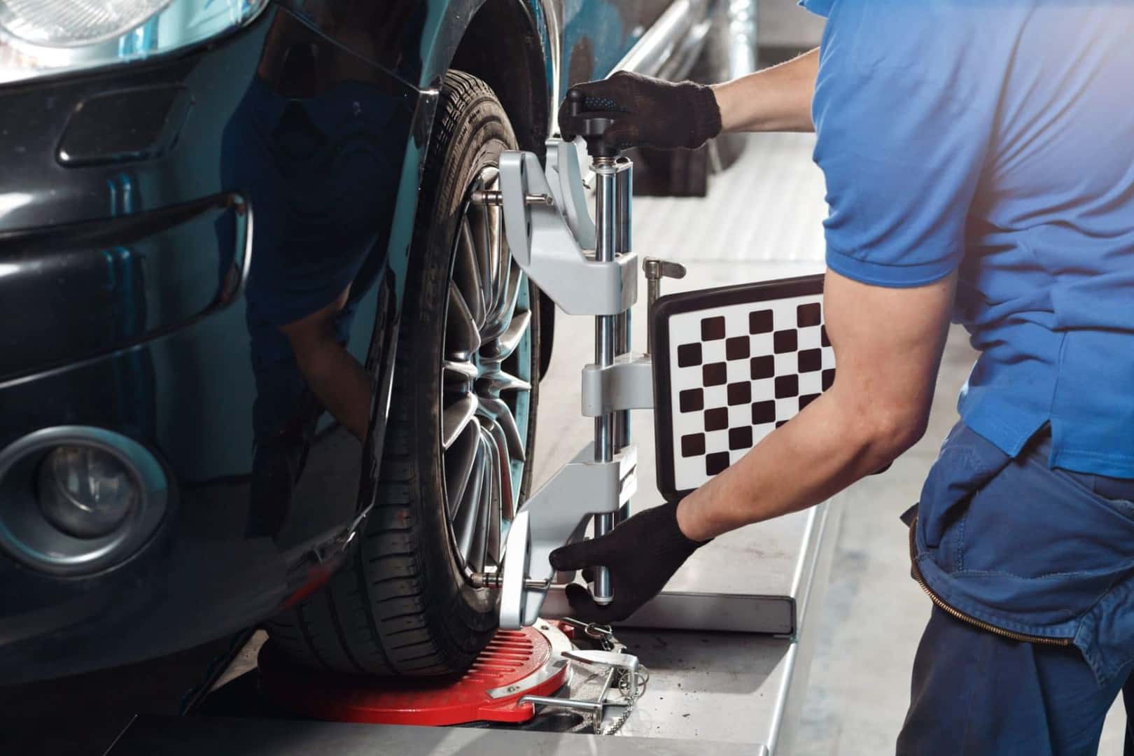 5 Signs Your Vehicle Needs Wheel Alignment | Auffenberg of Carbondale